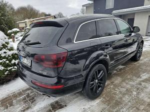 Melns Audi Q7 2006 Kauņa, ar dzinēja tilpumu 3.00 L un nobraukumu 278 tūkst. km par 5850 €, foto 18 vietnē AUTOMOTO.COM.LV