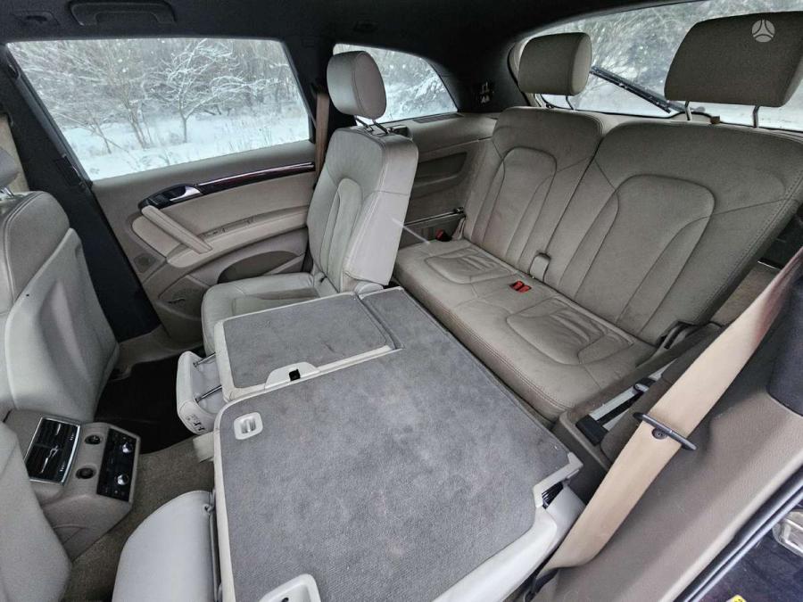 Melns Audi Q7 2006 Kauņa, ar dzinēja tilpumu 3.00 L un nobraukumu 278 tūkst. km par 5850 €, foto 32 vietnē AUTOMOTO.COM.LV