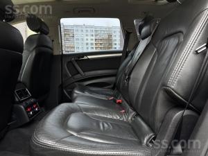 Melns Audi Q7 2006 Rīga, ar dzinēja tilpumu 3.00 L un nobraukumu 271 tūkst. km par 4990 €, foto 13 vietnē AUTOMOTO.COM.LV