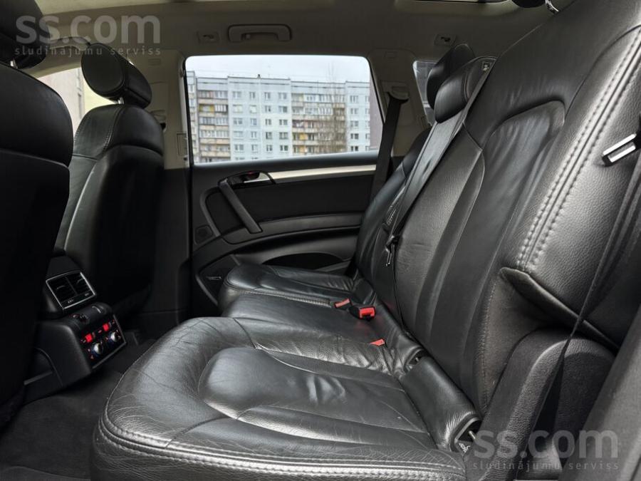 Melns Audi Q7 2006 Rīga, ar dzinēja tilpumu 3.00 L un nobraukumu 271 tūkst. km par 4990 €, foto 13 vietnē AUTOMOTO.COM.LV