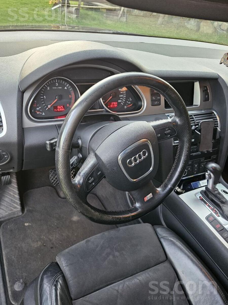 Melns Audi Q7 2006 Bauska, ar dzinēja tilpumu 3.00 L un nobraukumu 330 tūkst. km par 6000 €, foto 3 vietnē AUTOMOTO.COM.LV