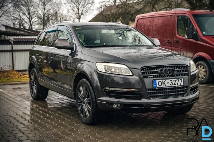 Melns Audi Q7 2006 Rīga, ar dzinēja tilpumu 3.00 L un nobraukumu 512 tūkst. km par 3990 €, foto 2 vietnē AUTOMOTO.COM.LV
