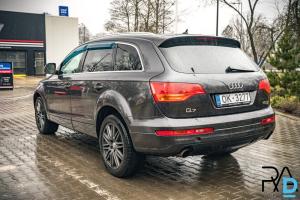Melns Audi Q7 2006 Rīga, ar dzinēja tilpumu 3.00 L un nobraukumu 512 tūkst. km par 3990 €, foto 3 vietnē AUTOMOTO.COM.LV