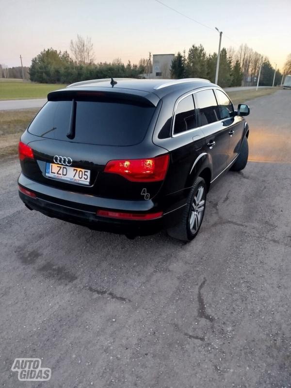 Black Audi Q7 2006 in Vilkaviskis, with an engine capacity of 3.00 L and mileage of 284 thousand km for 4000 €, photo 7 on AUTOMOTO.COM.LV