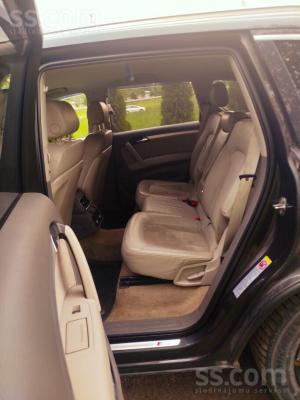 Black Audi Q7 2006 in Valmiera, with an engine capacity of 3.00 L and mileage of 217 thousand km for 7000 €, photo 10 on AUTOMOTO.COM.LV