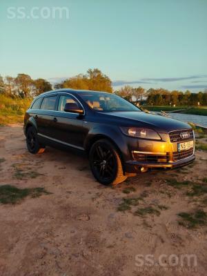 Black Audi Q7 2006 in Valmiera, with an engine capacity of 3.00 L and mileage of 217 thousand km for 7000 €, photo 12 on AUTOMOTO.COM.LV