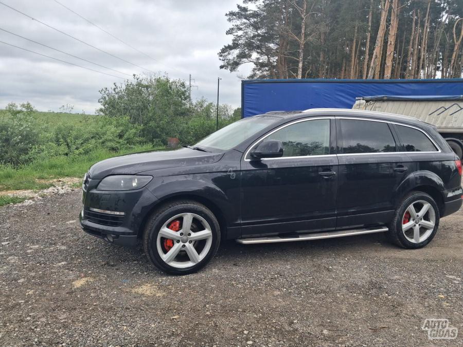 Melns Audi Q7 2006 Šauļi, ar dzinēja tilpumu 3.00 L un nobraukumu 547 tūkst. km par 2400 €, foto 1 vietnē AUTOMOTO.COM.LV