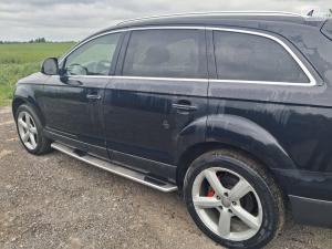 Melns Audi Q7 2006 Šauļi, ar dzinēja tilpumu 3.00 L un nobraukumu 547 tūkst. km par 2400 €, foto 3 vietnē AUTOMOTO.COM.LV