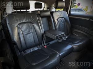 Black Audi Q7 2006 in Jelgava, with an engine capacity of 3.00 L and mileage of 332 thousand km for 5190 €, photo 10 on AUTOMOTO.COM.LV