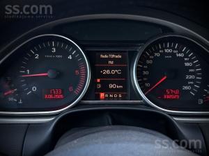 Black Audi Q7 2006 in Jelgava, with an engine capacity of 3.00 L and mileage of 332 thousand km for 5190 €, photo 14 on AUTOMOTO.COM.LV
