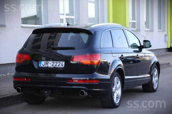 Black Audi Q7 2006 in Riga, with an engine capacity of 3.00 L and mileage of 335 thousand km for 4995 €, photo 6 on AUTOMOTO.COM.LV