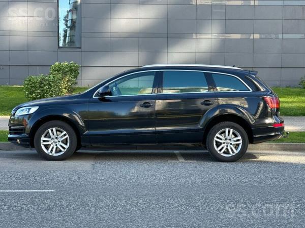 Black Audi Q7 2006 in Riga, with an engine capacity of 3.00 L and mileage of 347 thousand km for 2990 €, photo 3 on AUTOMOTO.COM.LV