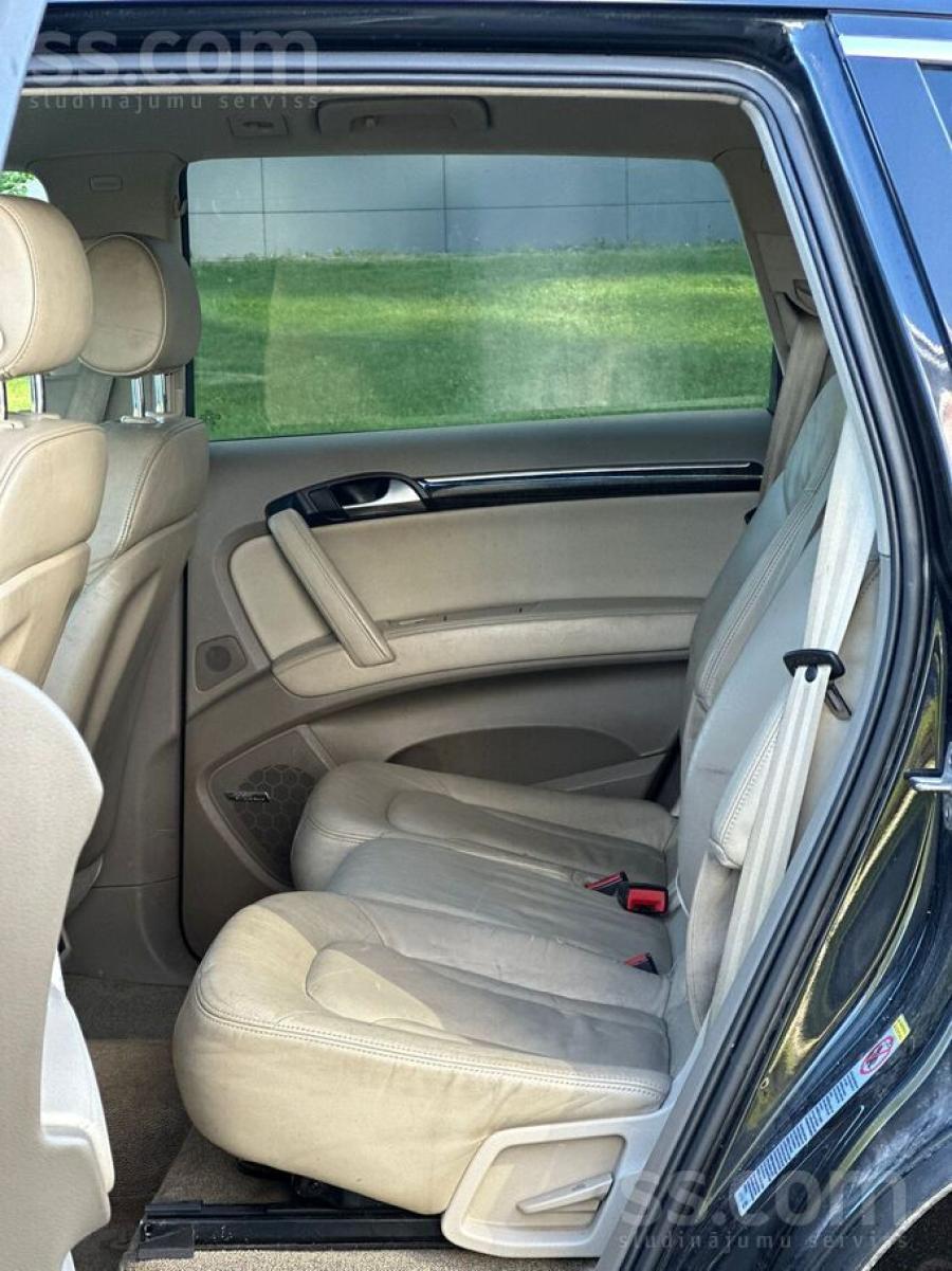 Melns Audi Q7 2006 Rīga, ar dzinēja tilpumu 3.00 L un nobraukumu 347 tūkst. km par 2990 €, foto 15 vietnē AUTOMOTO.COM.LV
