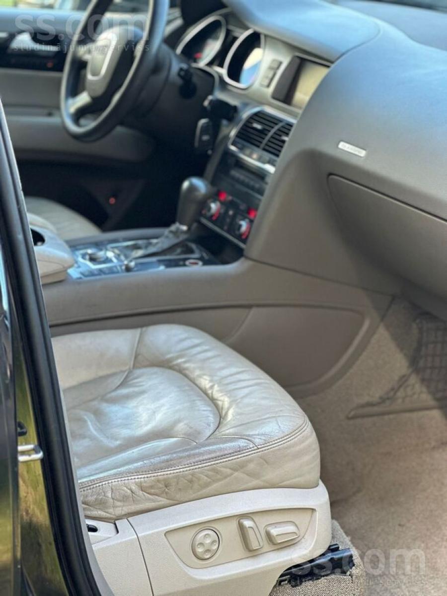 Melns Audi Q7 2006 Rīga, ar dzinēja tilpumu 3.00 L un nobraukumu 347 tūkst. km par 2990 €, foto 18 vietnē AUTOMOTO.COM.LV