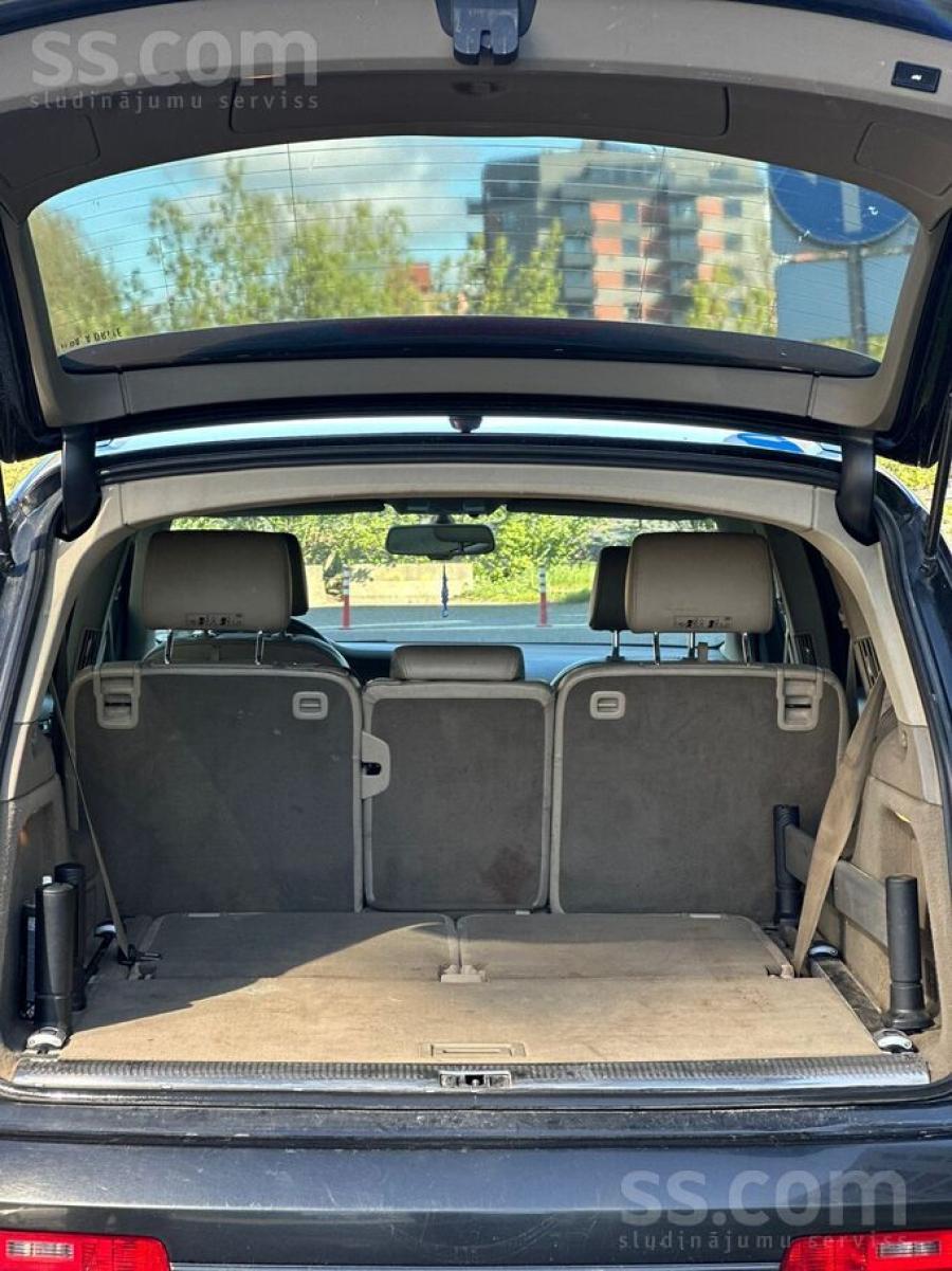 Melns Audi Q7 2006 Rīga, ar dzinēja tilpumu 3.00 L un nobraukumu 347 tūkst. km par 2990 €, foto 19 vietnē AUTOMOTO.COM.LV