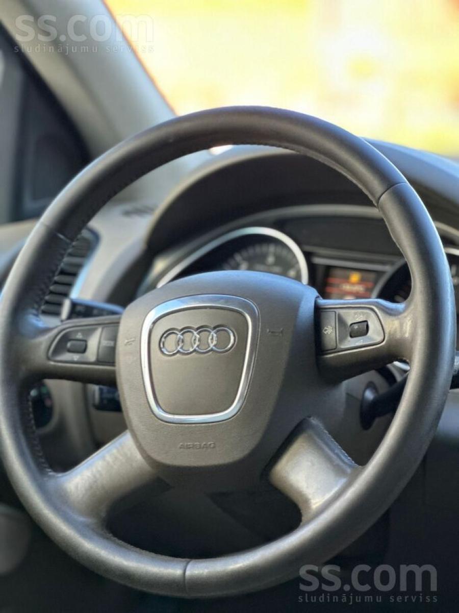 Melns Audi Q7 2006 Rīga, ar dzinēja tilpumu 3.00 L un nobraukumu 347 tūkst. km par 2990 €, foto 21 vietnē AUTOMOTO.COM.LV