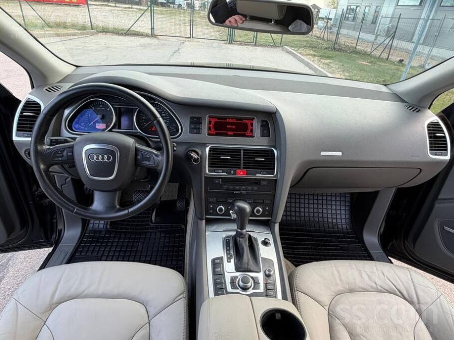Melns Audi Q7 2006 Rīga, ar dzinēja tilpumu 3.00 L un nobraukumu 0 tūkst. km par 4650 €, foto 14 vietnē AUTOMOTO.COM.LV
