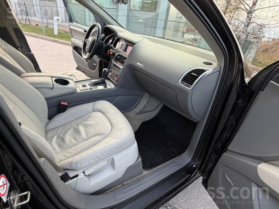 Melns Audi Q7 2006 Rīga, ar dzinēja tilpumu 3.00 L un nobraukumu 0 tūkst. km par 4650 €, foto 20 vietnē AUTOMOTO.COM.LV