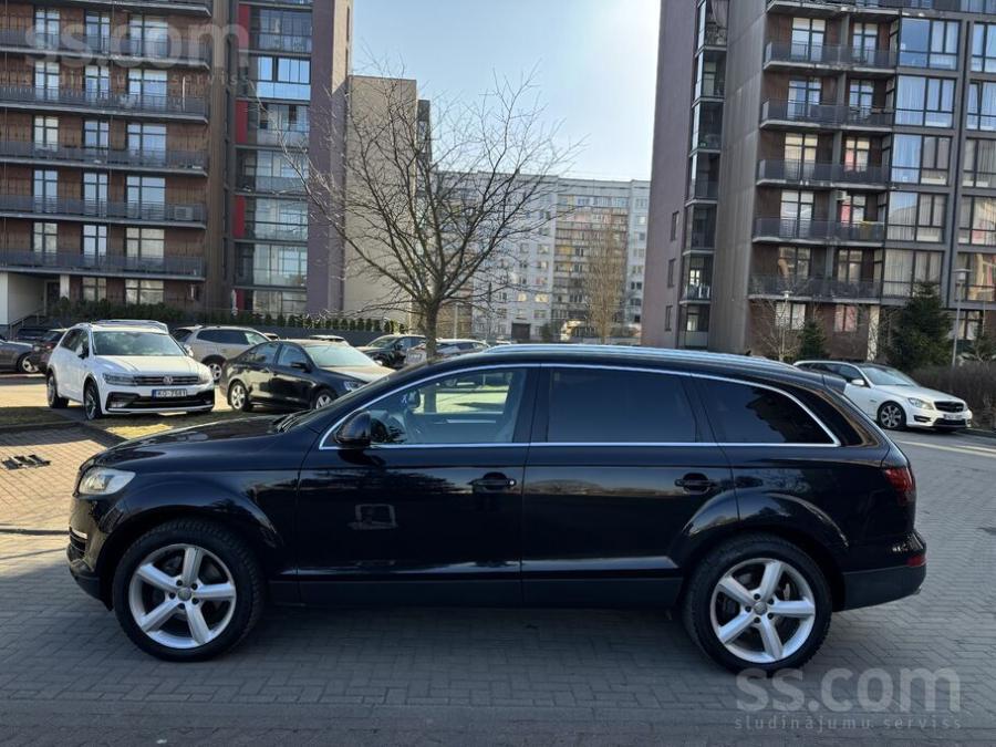 Melns Audi Q7 2006 Rīga, ar dzinēja tilpumu 3.00 L un nobraukumu 295 tūkst. km par 5390 €, foto 4 vietnē AUTOMOTO.COM.LV