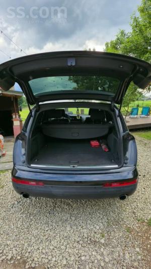 Black Audi Q7 2006 in Balvi, with an engine capacity of 3.00 L and mileage of 269 thousand km for 6777 €, photo 8 on AUTOMOTO.COM.LV