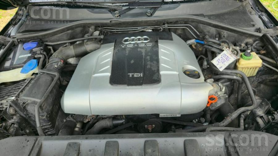 Black Audi Q7 2006 in Balvi, with an engine capacity of 3.00 L and mileage of 269 thousand km for 6777 €, photo 10 on AUTOMOTO.COM.LV