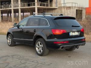 Black Audi Q7 2006 in Riga, with an engine capacity of 3.00 L and mileage of 310 thousand km for 5800 €, photo 8 on AUTOMOTO.COM.LV