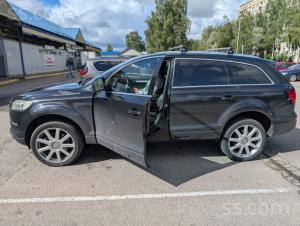 Black Audi Q7 2006 in Riga, with an engine capacity of 3.00 L and mileage of 310 thousand km for 5800 €, photo 21 on AUTOMOTO.COM.LV