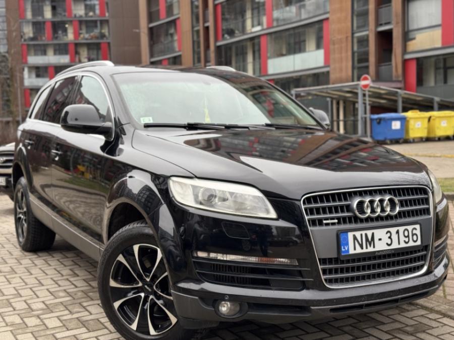 Melns Audi Q7 2006 Rīga, ar dzinēja tilpumu 3.00 L un nobraukumu 361 tūkst. km par 5990 €, foto 1 vietnē AUTOMOTO.COM.LV