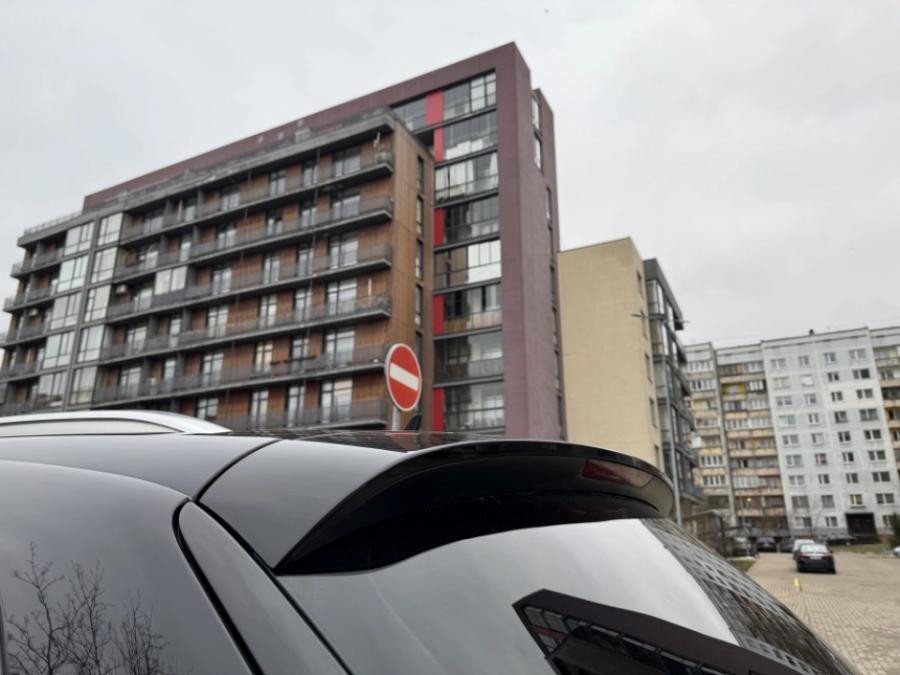 Melns Audi Q7 2006 Rīga, ar dzinēja tilpumu 3.00 L un nobraukumu 361 tūkst. km par 5990 €, foto 10 vietnē AUTOMOTO.COM.LV