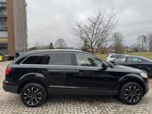 Melns Audi Q7 2006 Rīga, ar dzinēja tilpumu 3.00 L un nobraukumu 361 tūkst. km par 5990 €, foto 15 vietnē AUTOMOTO.COM.LV