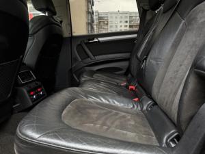 Melns Audi Q7 2006 Rīga, ar dzinēja tilpumu 3.00 L un nobraukumu 361 tūkst. km par 5990 €, foto 27 vietnē AUTOMOTO.COM.LV