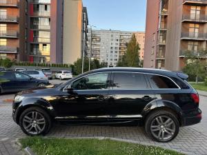 Black Audi Q7 2006 in Riga, with an engine capacity of 3.00 L and mileage of 316 thousand km for 5990 €, photo 3 on AUTOMOTO.COM.LV
