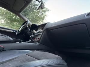 Black Audi Q7 2006 in Riga, with an engine capacity of 3.00 L and mileage of 316 thousand km for 5990 €, photo 9 on AUTOMOTO.COM.LV