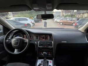 Black Audi Q7 2006 in Riga, with an engine capacity of 3.00 L and mileage of 316 thousand km for 5990 €, photo 11 on AUTOMOTO.COM.LV