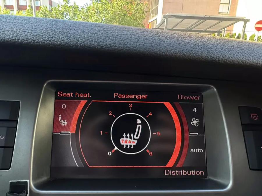 Black Audi Q7 2006 in Riga, with an engine capacity of 3.00 L and mileage of 316 thousand km for 5990 €, photo 18 on AUTOMOTO.COM.LV