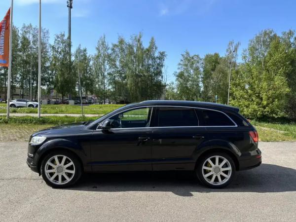 Черный Ауди Ку 7 2006 в Рига, объемом двигателя 3.00 л и пробегом 272 тыс. км за 7390 €, фото 3 на AUTOMOTO.COM.LV
