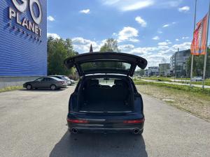 Black Audi Q7 2006 in Riga, with an engine capacity of 3.00 L and mileage of 272 thousand km for 7390 €, photo 8 on AUTOMOTO.COM.LV