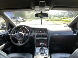 Black Audi Q7 2006 in Riga, with an engine capacity of 3.00 L and mileage of 272 thousand km for 7390 €, photo 13 on AUTOMOTO.COM.LV