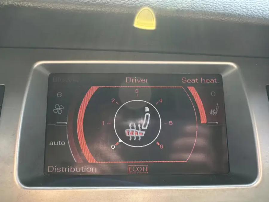 Black Audi Q7 2006 in Riga, with an engine capacity of 3.00 L and mileage of 272 thousand km for 7390 €, photo 19 on AUTOMOTO.COM.LV