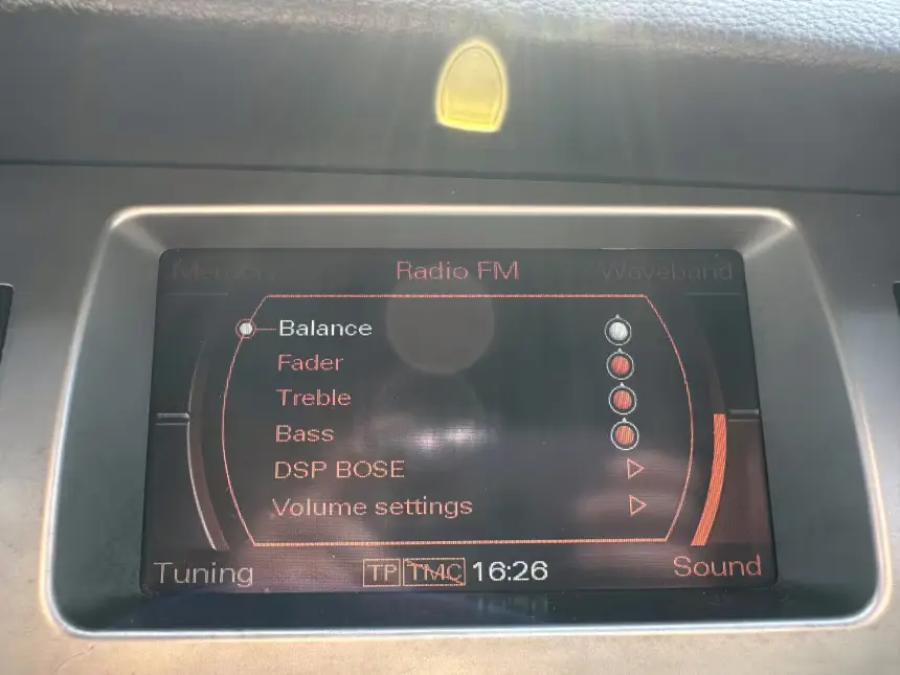 Black Audi Q7 2006 in Riga, with an engine capacity of 3.00 L and mileage of 272 thousand km for 7390 €, photo 23 on AUTOMOTO.COM.LV