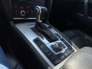 Black Audi Q7 2006 in Riga, with an engine capacity of 3.00 L and mileage of 272 thousand km for 7390 €, photo 31 on AUTOMOTO.COM.LV