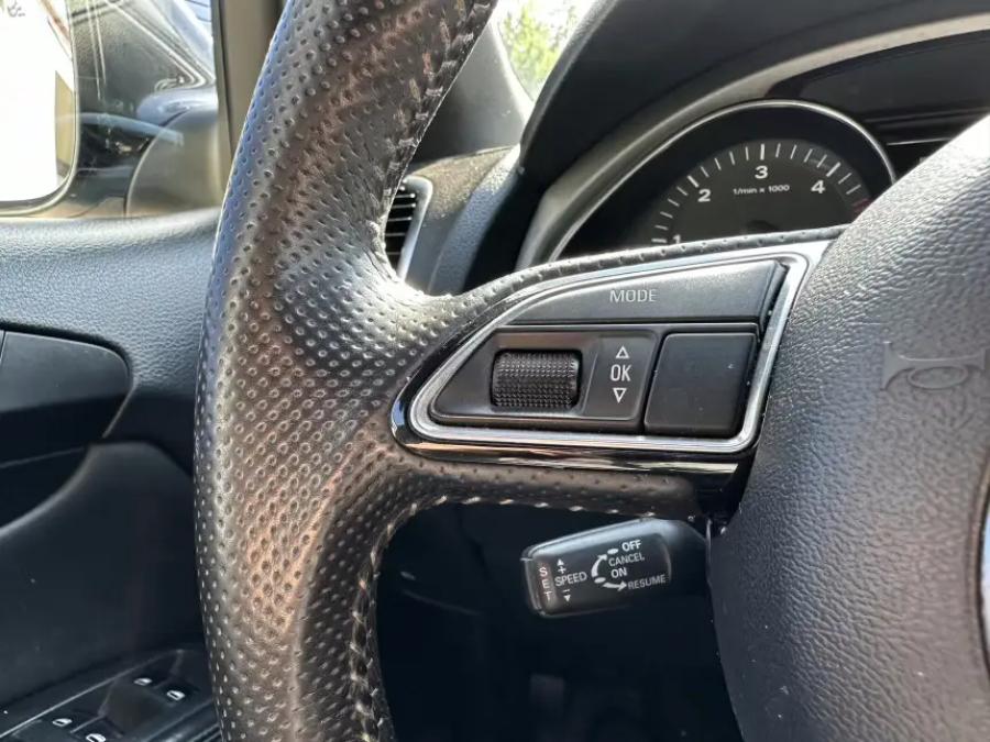 Black Audi Q7 2006 in Riga, with an engine capacity of 3.00 L and mileage of 272 thousand km for 7390 €, photo 36 on AUTOMOTO.COM.LV