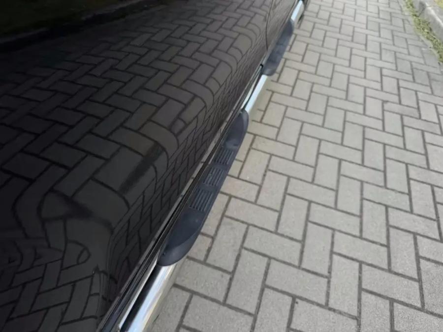 Black Audi Q7 2006 in Riga, with an engine capacity of 3.00 L and mileage of 406 thousand km for 5490 €, photo 11 on AUTOMOTO.COM.LV