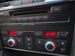 Black Audi Q7 2006 in Riga, with an engine capacity of 3.00 L and mileage of 406 thousand km for 5490 €, photo 23 on AUTOMOTO.COM.LV