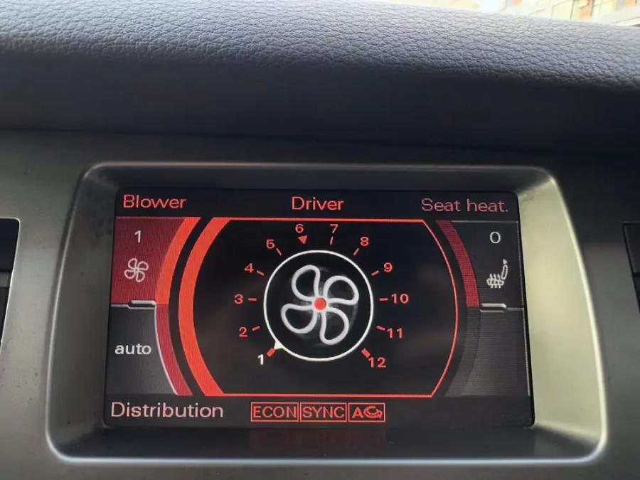 Black Audi Q7 2006 in Riga, with an engine capacity of 3.00 L and mileage of 406 thousand km for 5490 €, photo 24 on AUTOMOTO.COM.LV
