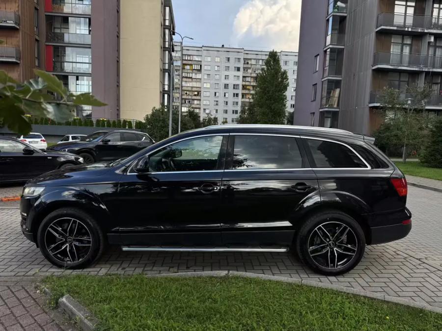 Черный Ауди Ку 7 2006 в Рига, объемом двигателя 3.00 л и пробегом 321 тыс. км за 5690 €, фото 5 на AUTOMOTO.COM.LV