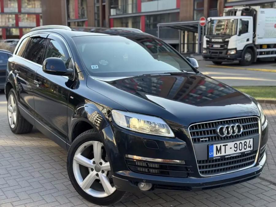 Black Audi Q7 2006 in Riga, with an engine capacity of 3.00 L and mileage of 238 thousand km for 6390 €, photo 1 on AUTOMOTO.COM.LV