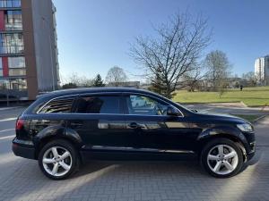Black Audi Q7 2006 in Riga, with an engine capacity of 3.00 L and mileage of 238 thousand km for 6390 €, photo 3 on AUTOMOTO.COM.LV