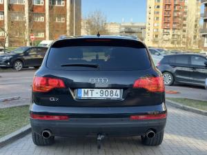 Black Audi Q7 2006 in Riga, with an engine capacity of 3.00 L and mileage of 238 thousand km for 6390 €, photo 5 on AUTOMOTO.COM.LV