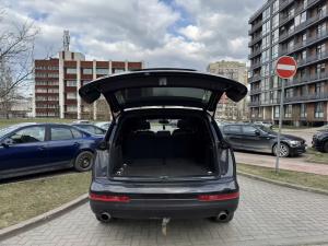 Black Audi Q7 2006 in Riga, with an engine capacity of 3.00 L and mileage of 238 thousand km for 6390 €, photo 8 on AUTOMOTO.COM.LV